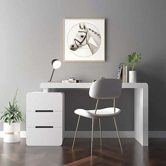 Buy Functional Office Desks Online in UAE | Walls Nation